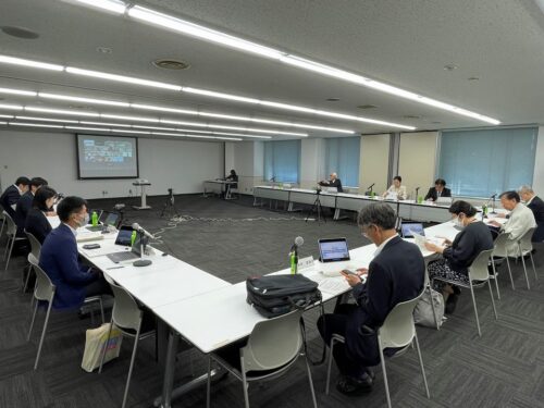 新専門医の資格取得目指す専攻医の研修、地域別・診療科別の採用数上限（シーリング）で「指導医派遣実態」等反映へ―医師専門研修部会 | GemMed | データが拓く新時代医療